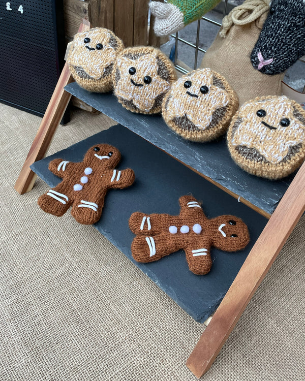 Mini Mince Pie Knitting Kit - Sincerely Louise Store